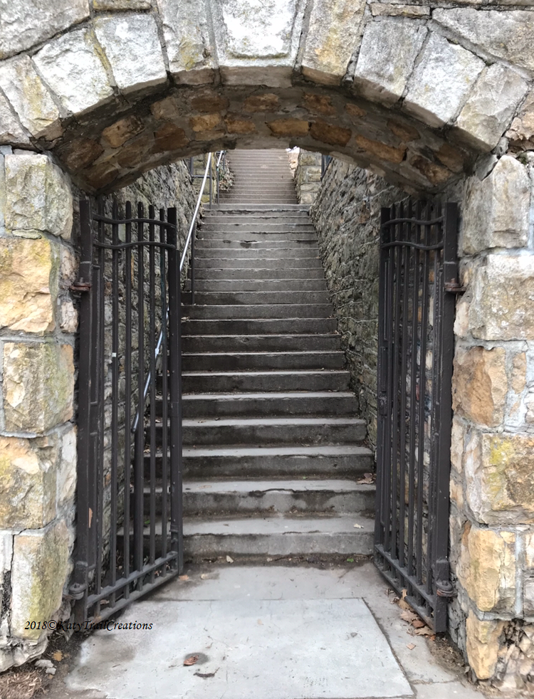 The Open Gate/#thursdaydoors – Katy Trail Creations